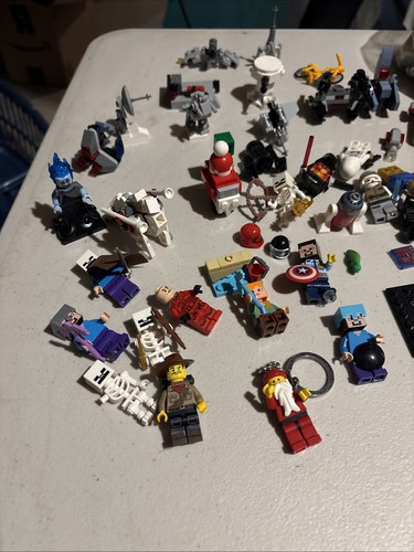 Lego Mini Figure Lot Star Wars, Batman, Roblox 22 Figures Plus ...