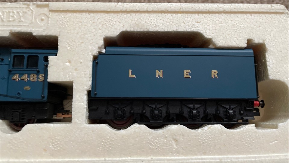 HORNBY R2154 LNER BLUE 4-6-2 CLASS A4 LOCOMOTIVE 4485 KESTREL NEW | eBay UK