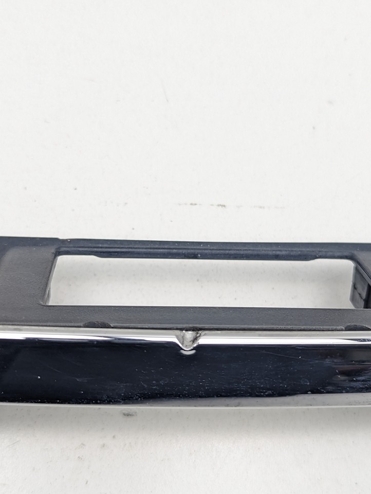 08-14 Mercedes W204 C250 C300 Trunk Lid Tailgate Handle Trim Cover ...