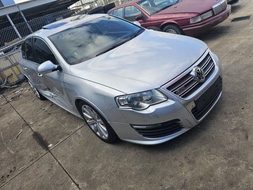 WRECKING 2008 VW R36 PASSAT B6 6SPD DSG LOW KM SEDAN SILVER SUNROOF ...