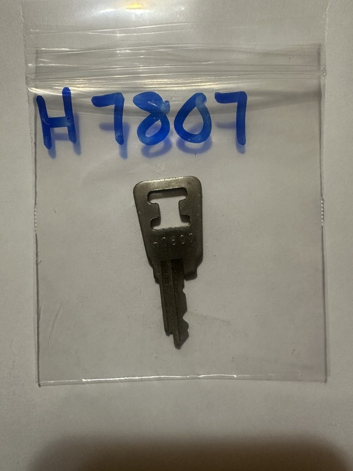 Genuine Vintage Honda Factory pre cut motorcycle key NOS! Key code ...