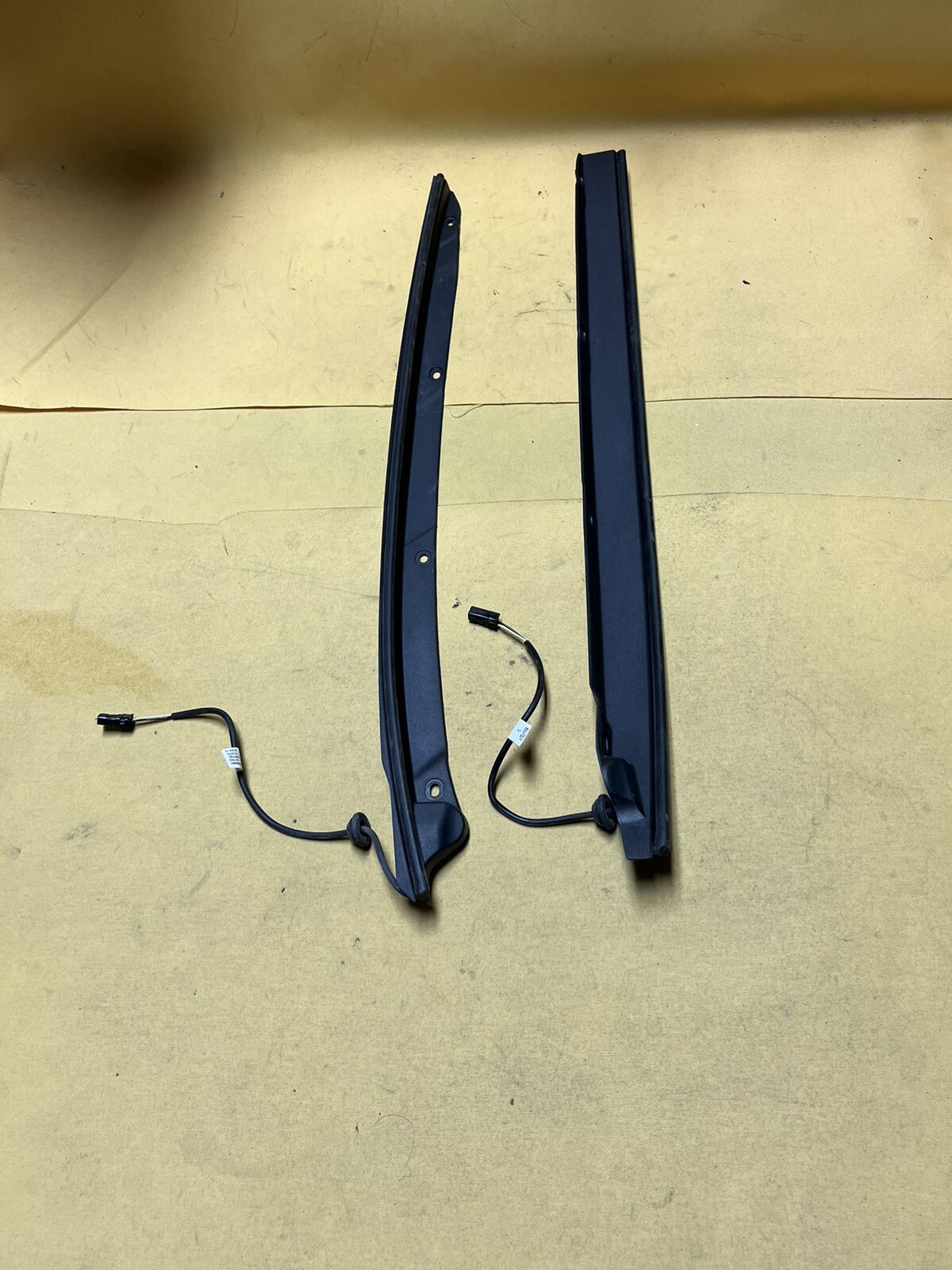 2017-2020 Jeep Grand Cherokee Rear Left & Right Lift Gate Pinch Sensor ...