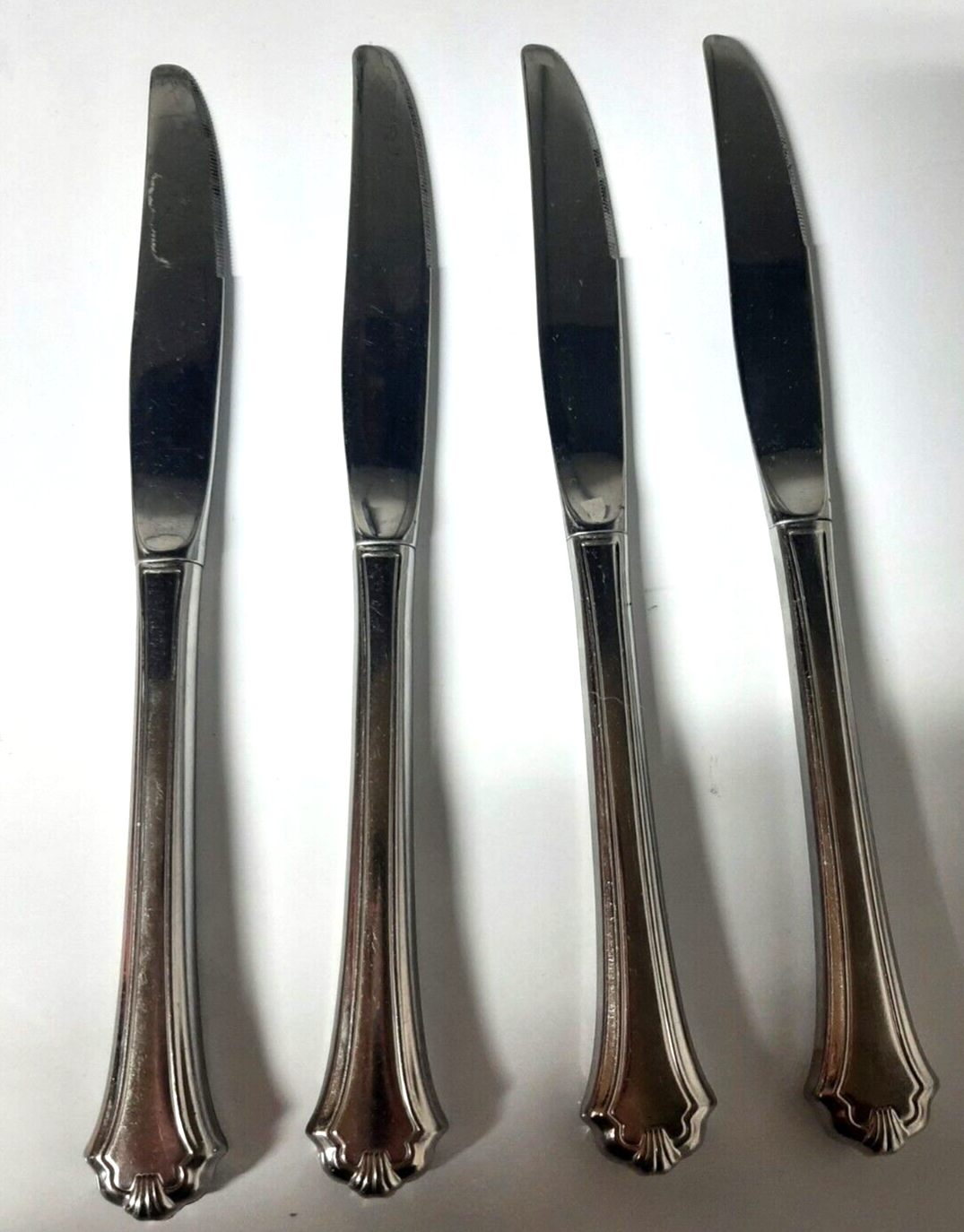 ONEIDA MIDTOWNE STAINLESS FLATWARE 4 DINNER KNIVES MAFE IN USA | eBay