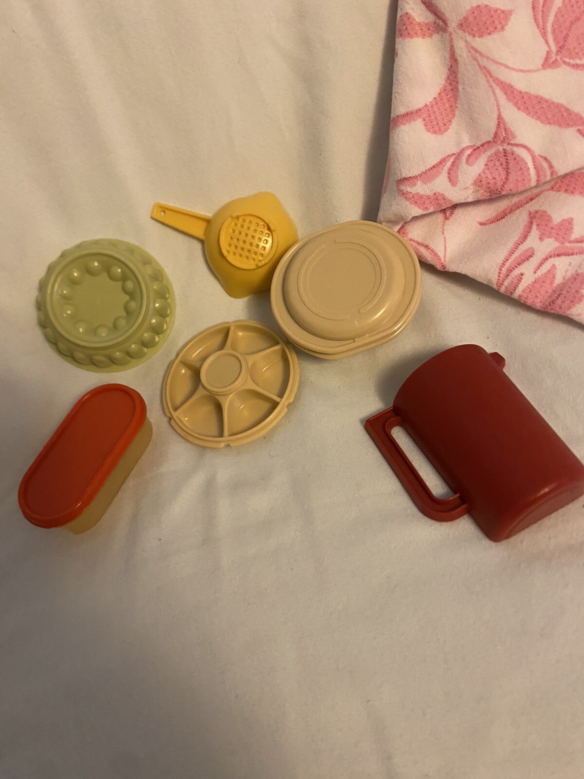 Vintage 80's Tupperware Mini Fridge Magnets Dart Hong Kong Set Of 6 | eBay