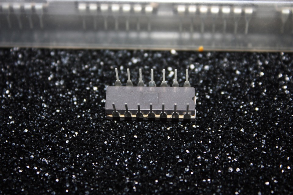 Vintage Intersil ITS6432 1977 Date Code, Ceramic 14 Pin DIP | eBay