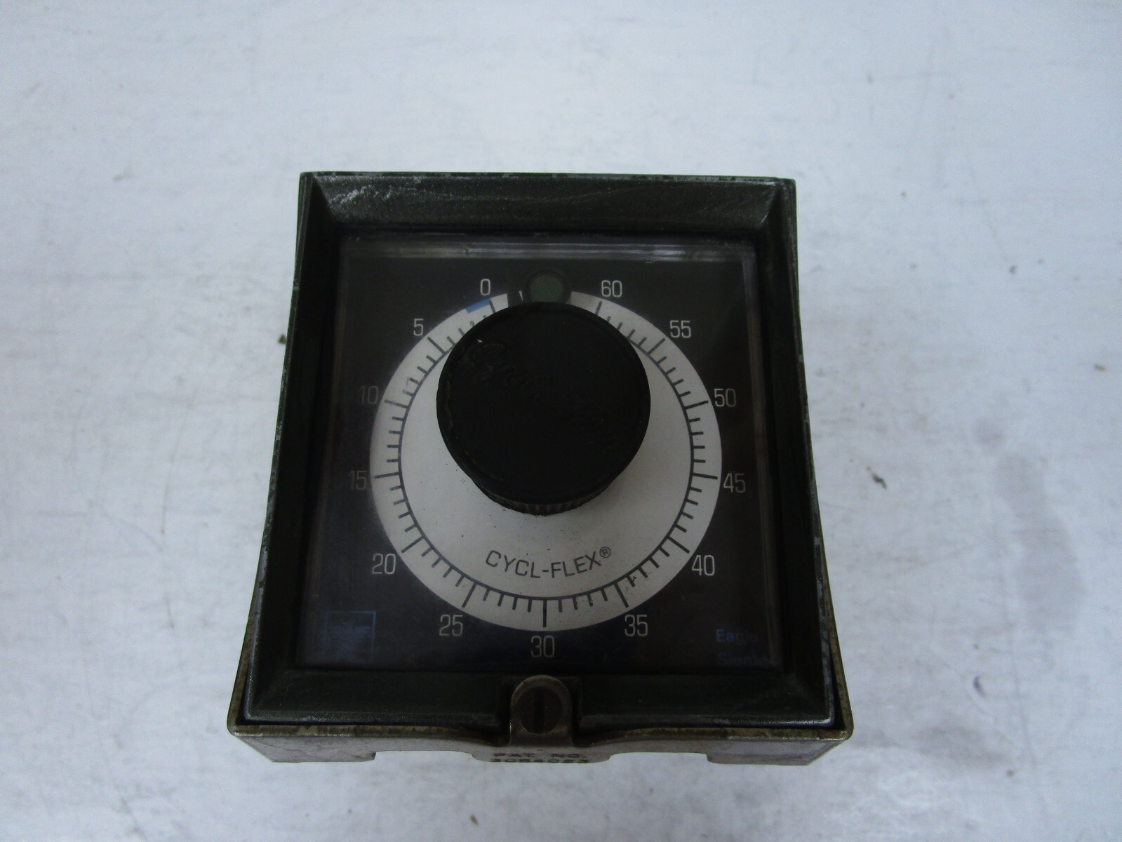 EAGLE SIGNAL CYCL-FLEX TIMER 0-60 SEC PAT. # 3054023 | eBay