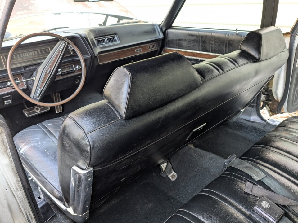 1971 Ford 429 engine, D0VE C heads , C6 trans, 9" rear end, LTD runs ...