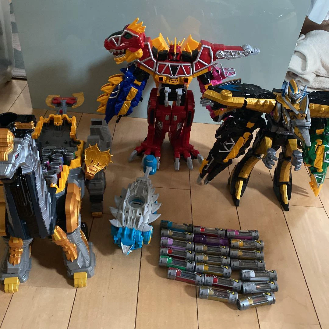 Kyoryuger Megazord
