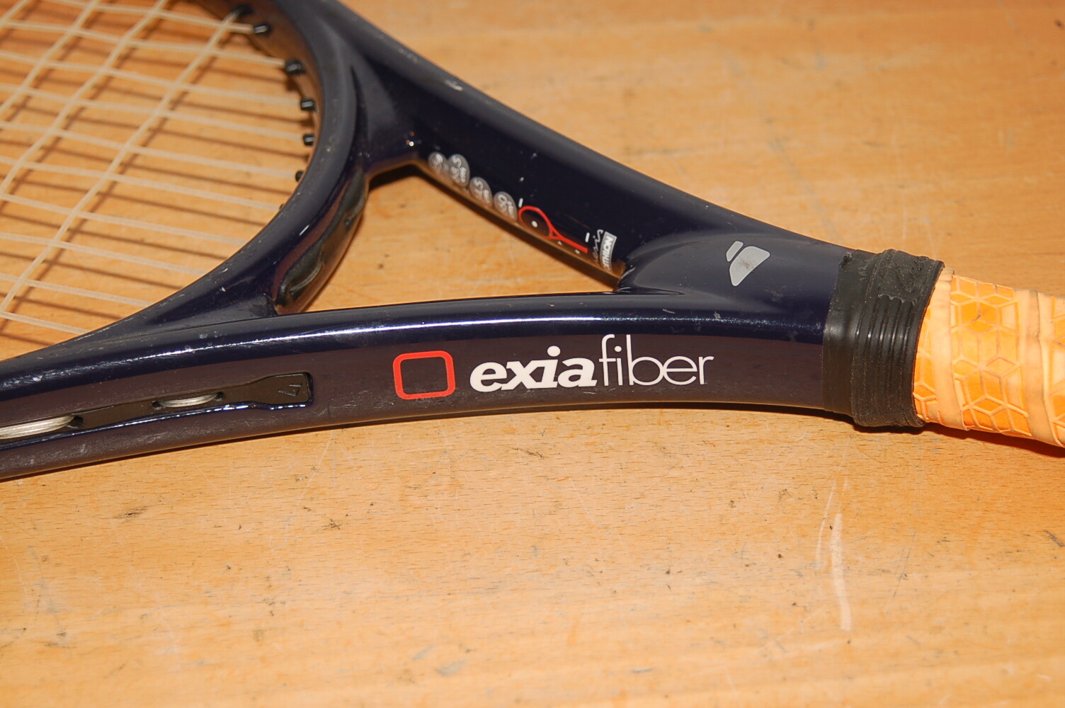 Inesis (European Brand) EXIA FIBER Tennis Racquet Racket Grip L0, 4 ...