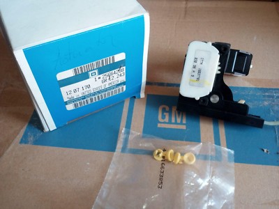 Opel Sintra Power Door Lock Actuator Genuine 25664288 1207170 GM ...