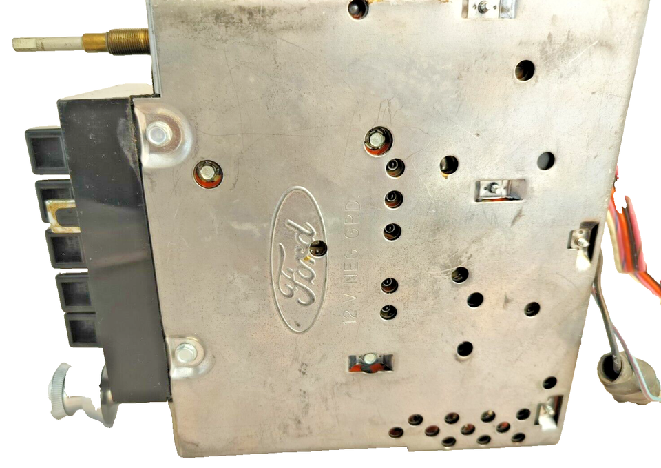 Vtg FORD Model 7800 AM/FM In-Dash SLIDEBAR RADIO AERONUTRONIC Untested ...