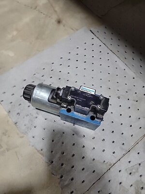 REXROTH R900971519 VALVE 4WE10D40/CG24N9DK25L 612333 B W/ 217812A-10 ...
