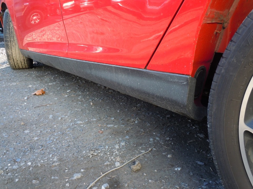 2012-2018 Ford Focus Hatchback Rocker Panel Side Skirt Moulding Driver ...