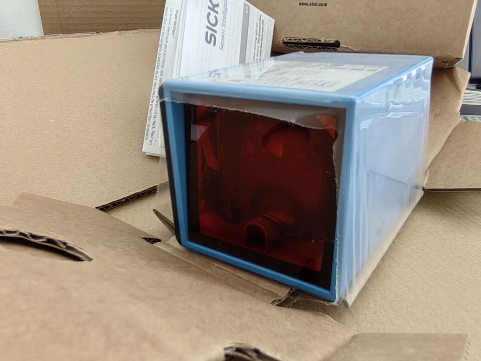 NEW SICK DL100-21AA2110 1066427 Laser Distance Measuring Sensor | eBay