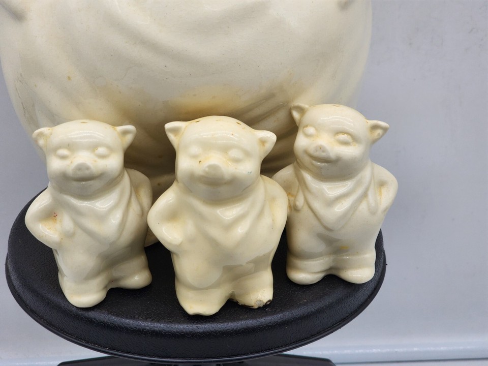 Vintage SHAWNEE SMILEY PIG chrysanthemum COOKIE JAR 3 SALT & PEPPER ...
