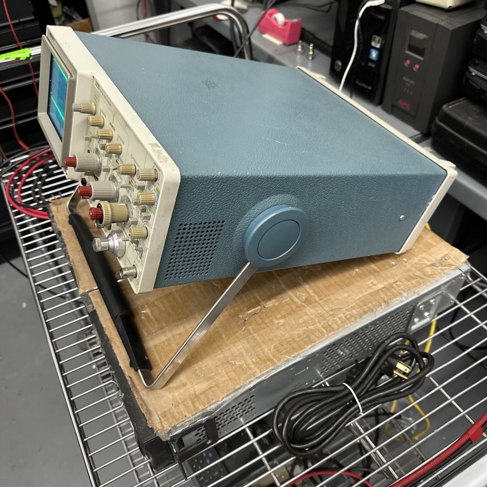 Tektronix 2235 100-MHz Oscilloscope Laboratory Benchtop Portable ...