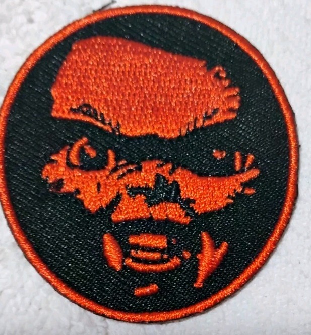 CHUCKY DOLL FACE IRON ON ROUND PATCH UCS LLC | eBay