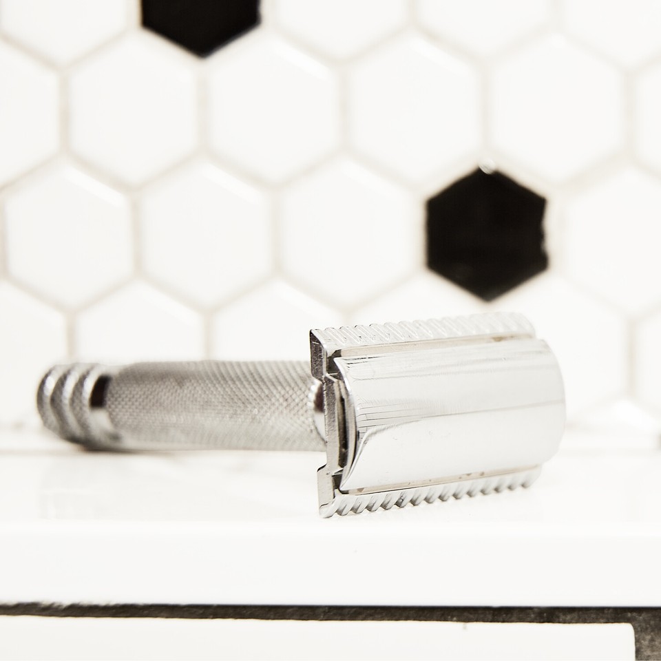 Western Razor Premium Safety Razor, Made in USA, with 5 Refill Blades ...