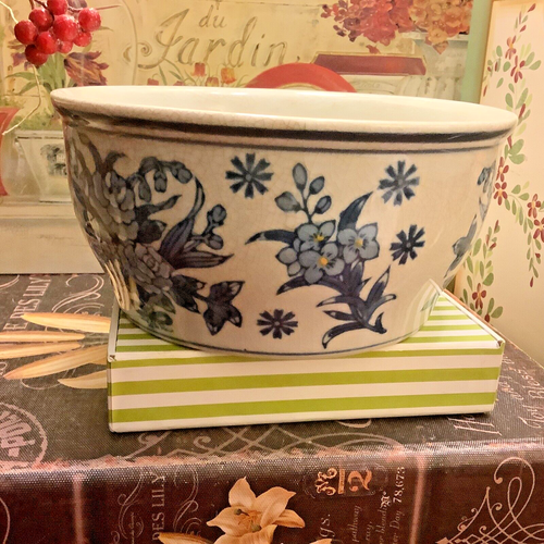 Cache’/Flower Pot~8.25” Round X 4”H~Blue & White Floral~Crackled Finish ...