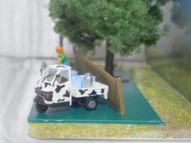 Busch 7720 HO Scale Fresh Milk Delivery Scene for sale online | eBay