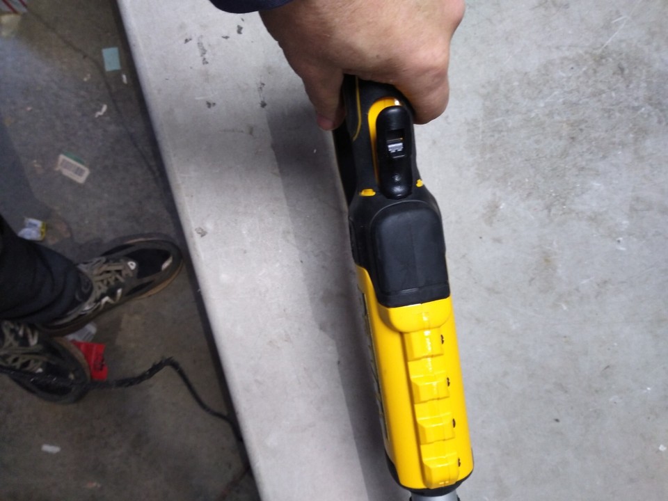 DEWALT DCPS620B 20V MAX Cordless Pole Saw Pole Handle 885911618533| eBay