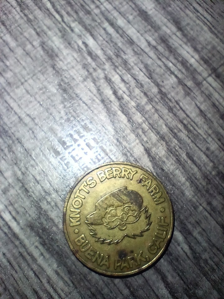 Vintage Knott's Berry Farm Buena park California Gold Good luck Coin | eBay