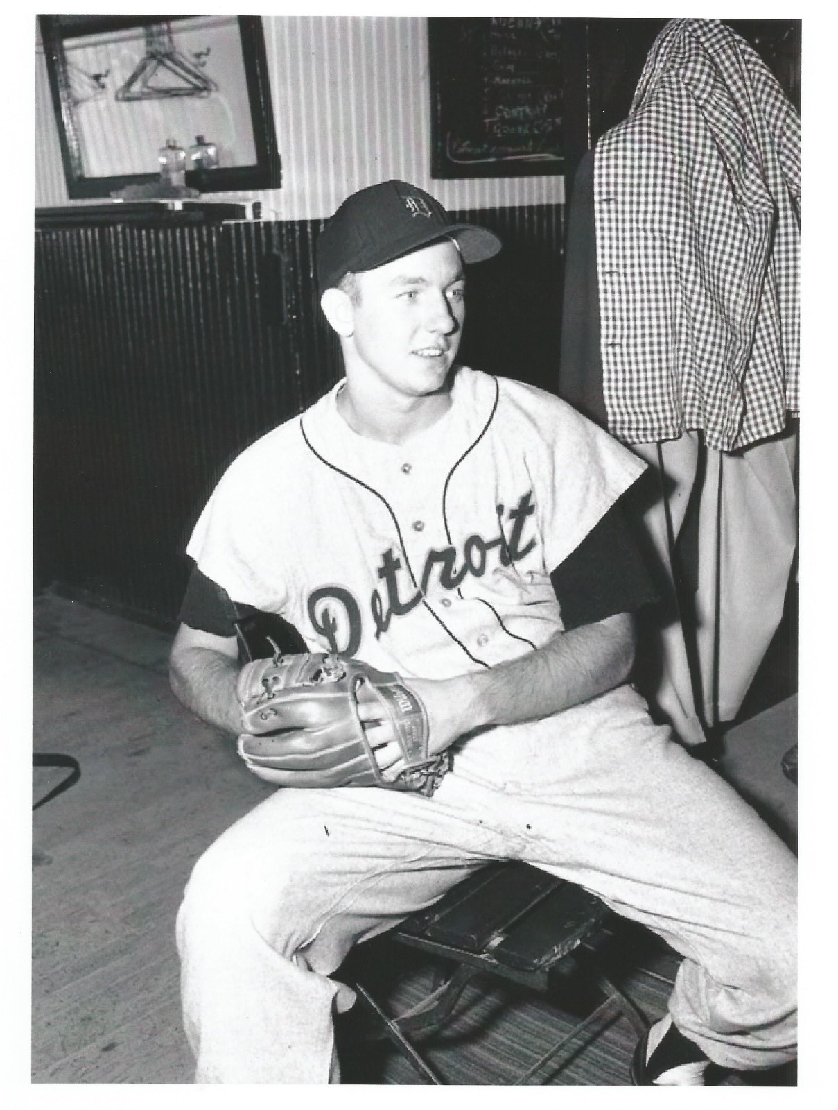 Al Kaline 8 x 10 B&W Photo, 1955 Batting Championship Run Clubhouse ...