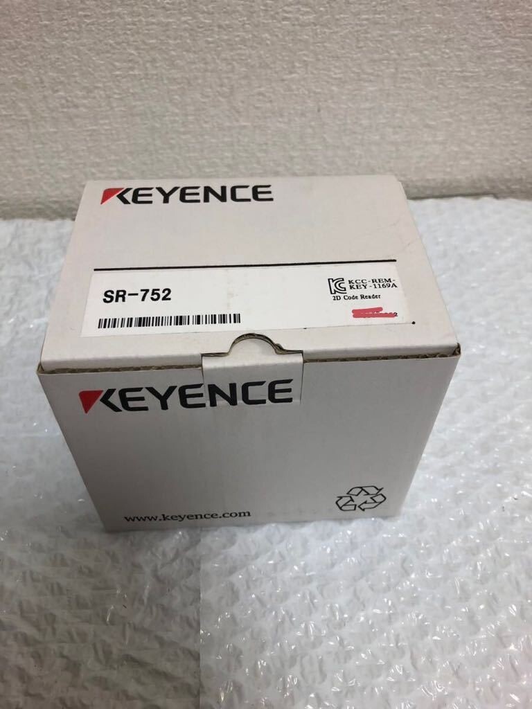 Keyence SR-752 2D Code Reader SR752 NEW with Box | eBay