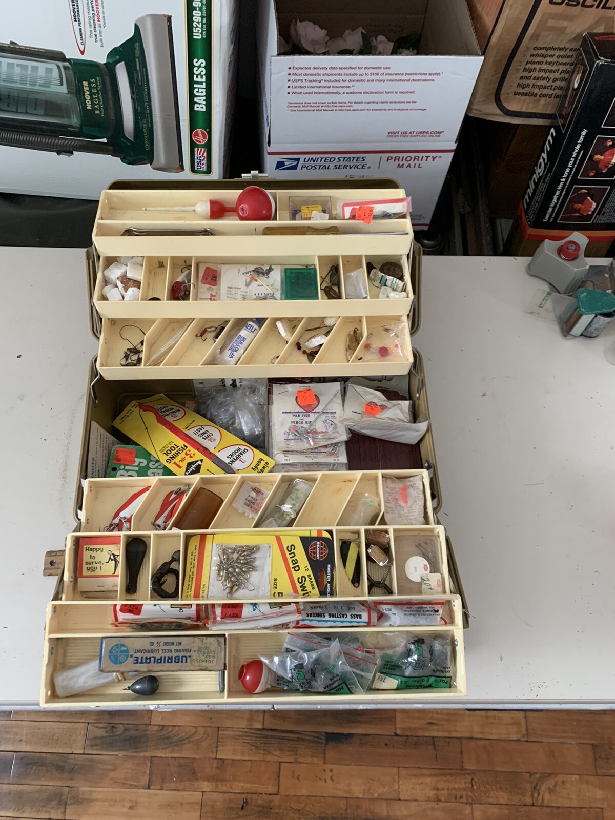 Vintage Old Pal tackle box loaded with lures, hooks, terminal tackle ...