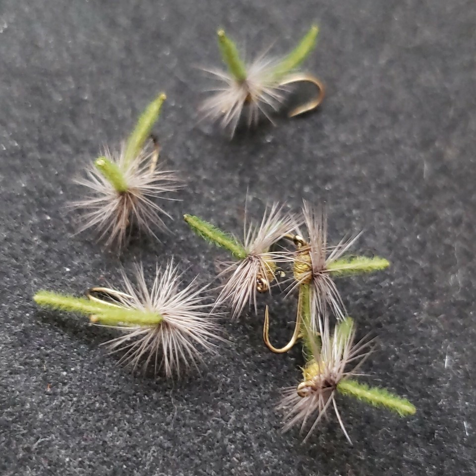 TROUT DRY FLY BWO MIDGE MAGIC # 22 CUSTOM TIED FRONTIER FLY COMPANY | eBay