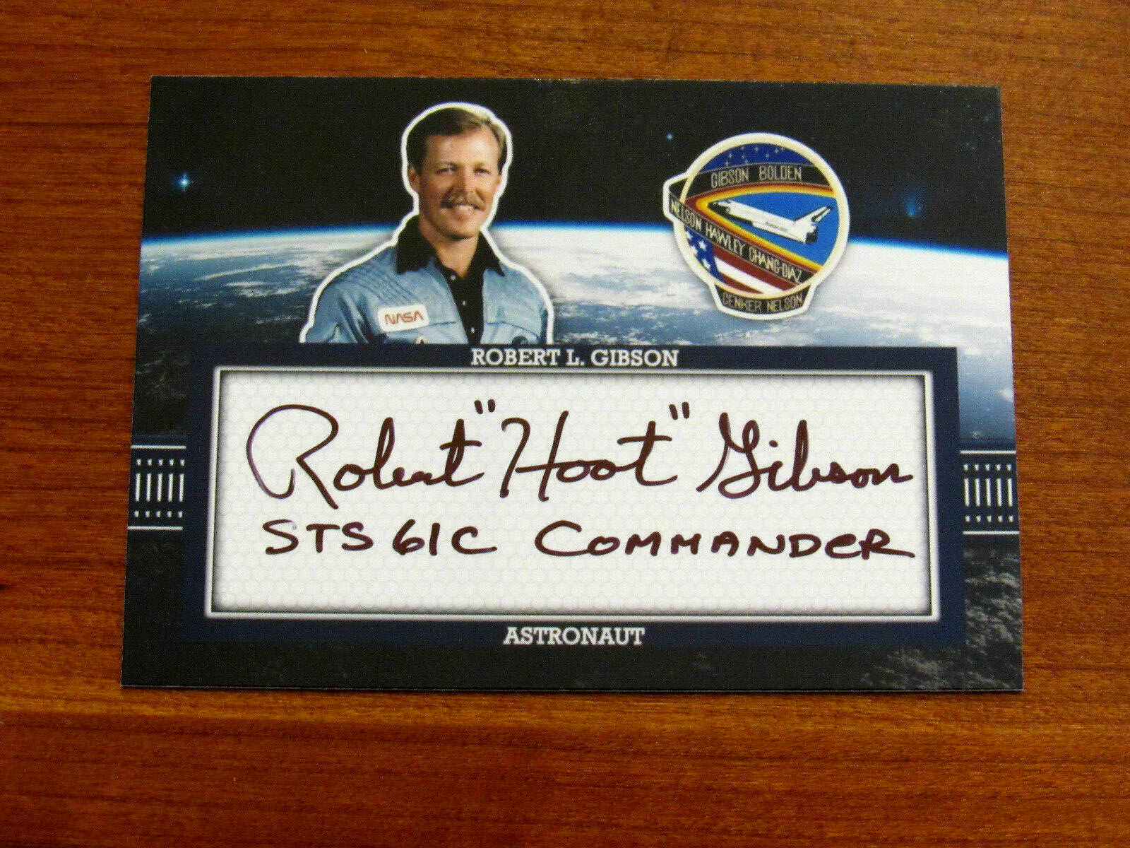 ED ROBERT HOOT GIBSON STS 61C COMMANDER ASTRONAUT SIGNED AUTO BRS2017 CARD | eBay
