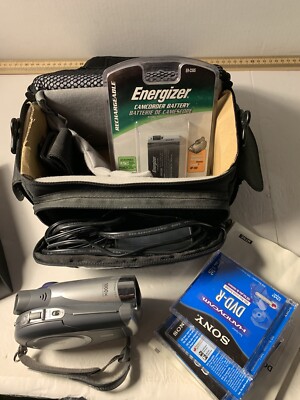 Canon Camcorder DC210 Digital Video Camera with Canon Charger - Tested ...