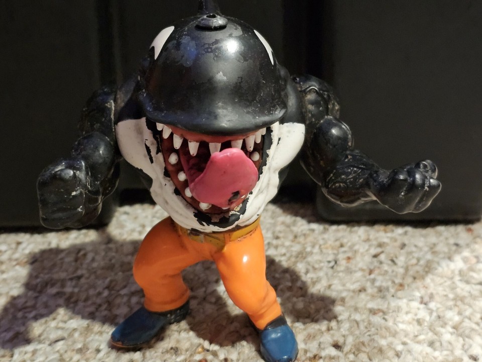 1995 Vintage STREET SHARKS Action Figure Orca Whale MOBY LICK Street ...