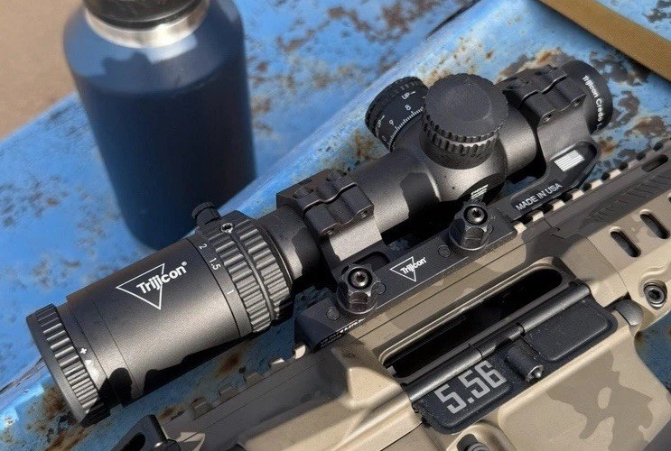 Trijicon Credo FFP Riflescope 1-10x28. Red And Green Segmented Circle ...