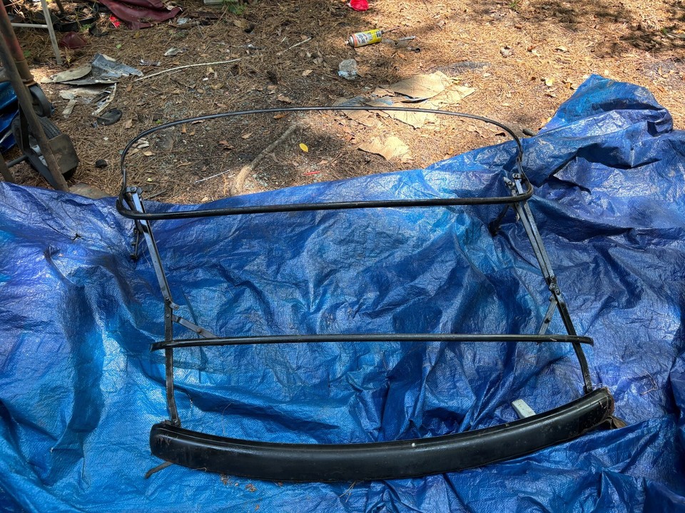 MG MGB Convertible top frame 1968-71 Scissors Style rare latches Great ...