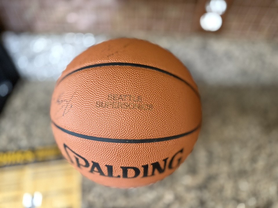 Seattle Supersonics Spalding NBA Game Ball Genuine Leather Basketball ...