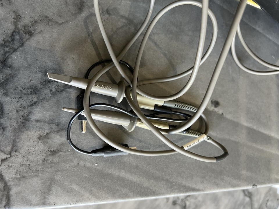 Tektronix 222 Handheld Digital Oscilloscope battery/power supply ...