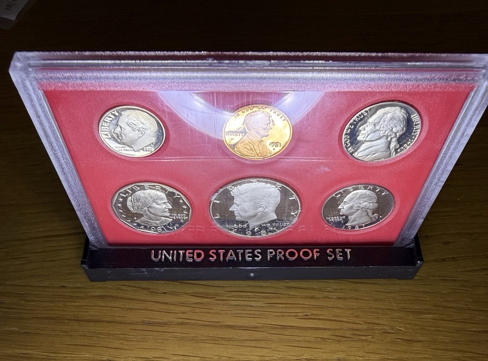 1981-S USA 6 Coin Proof Set with Susan B. Anthony Dollar In ...
