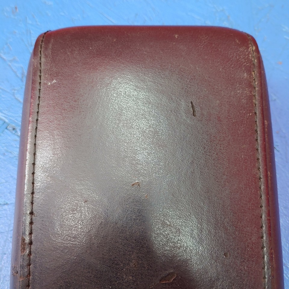 01-05 Lexus IS300 Center Console Lid Arm Rest Cover 58905-53040 Is300 ...