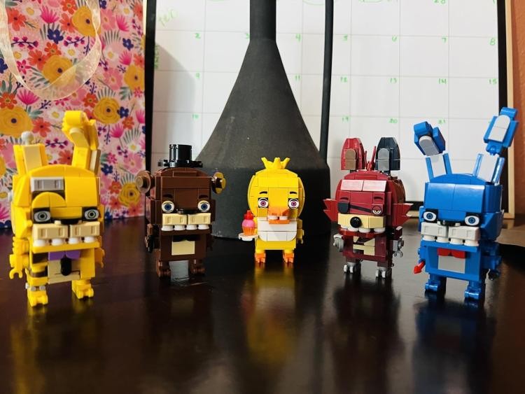 MOC Security Breach Character Five Nights at Freddy's(FANF) Building ...