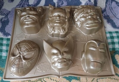 MARVEL COMICS SUPERHERO AVENGERS CAKELET CAKE PAN Nordic Ware William ...