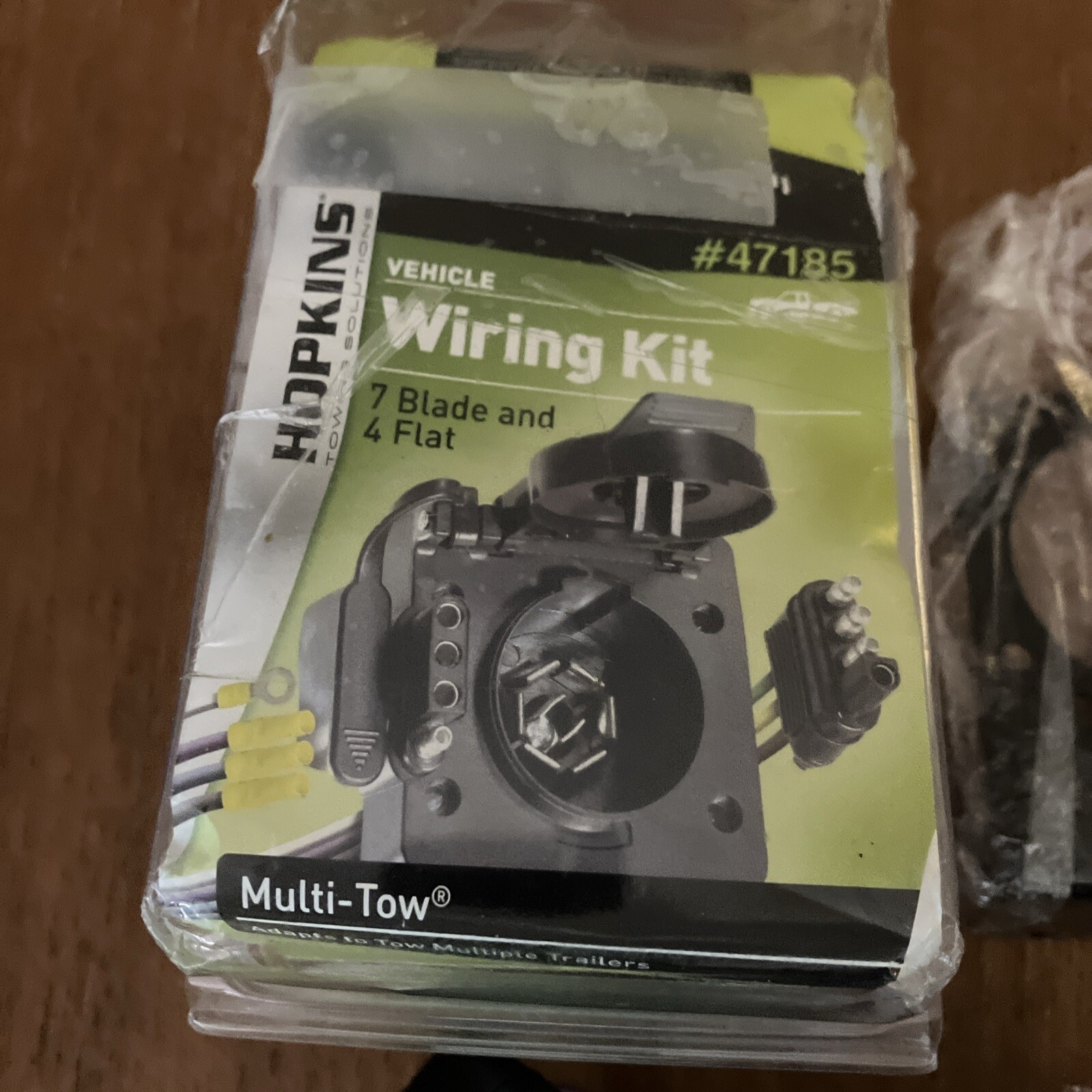 Hopkins 47185 4-Wire Flat to 7 Blade and 4 Flat Adapter Open Box | eBay