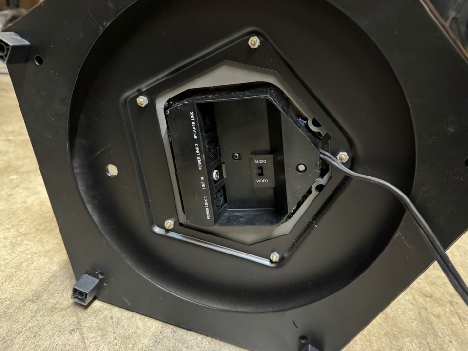 Bang & Olufsen Type 6603 Floor Twin penta Speakers 4 pieces LOCAL P/UP ...