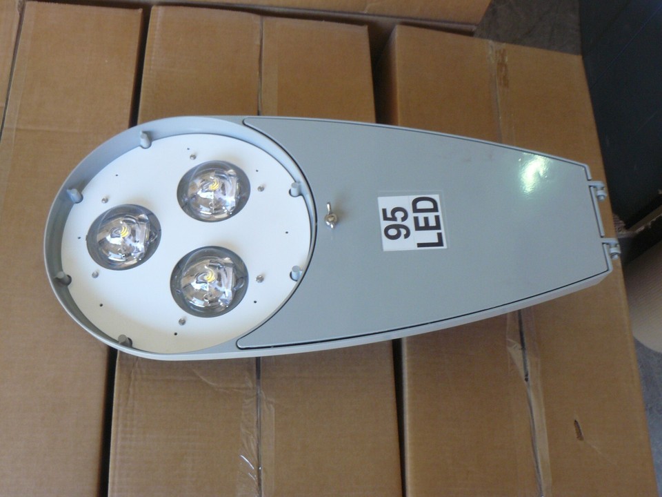 Acuity Autobahn ATBM D MVOLT R3 MP P7 NL American Electric Lighting 95 ...