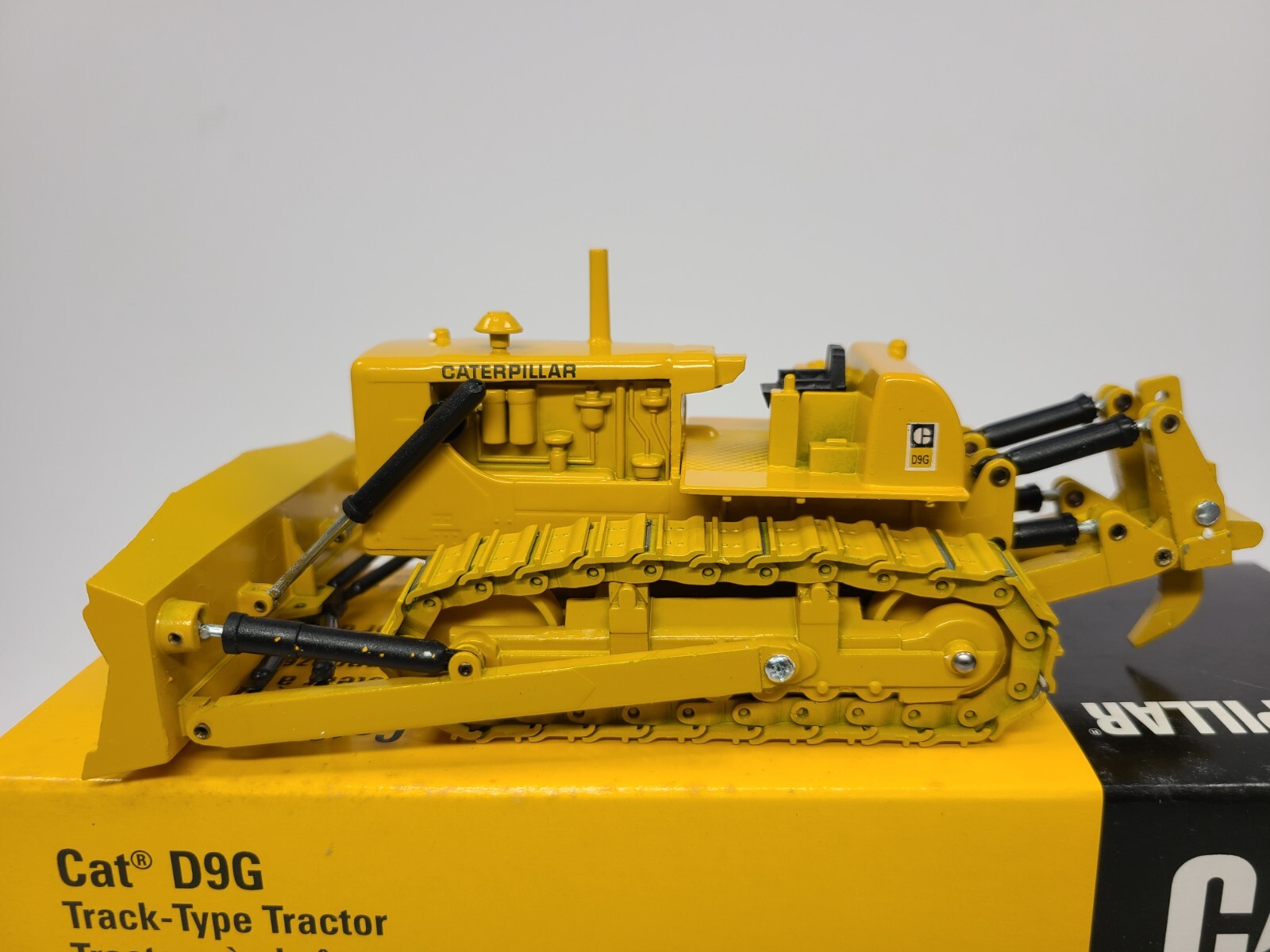 Caterpillar Cat D9G Dozer Ripper Metal Tracks Conrad 1:50 Scale Model ...