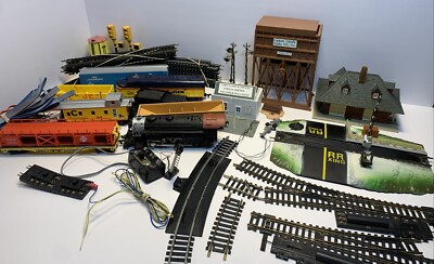 Ho Scale Train Set Chessie System, Reading, Switches,rerailers,Erie ...