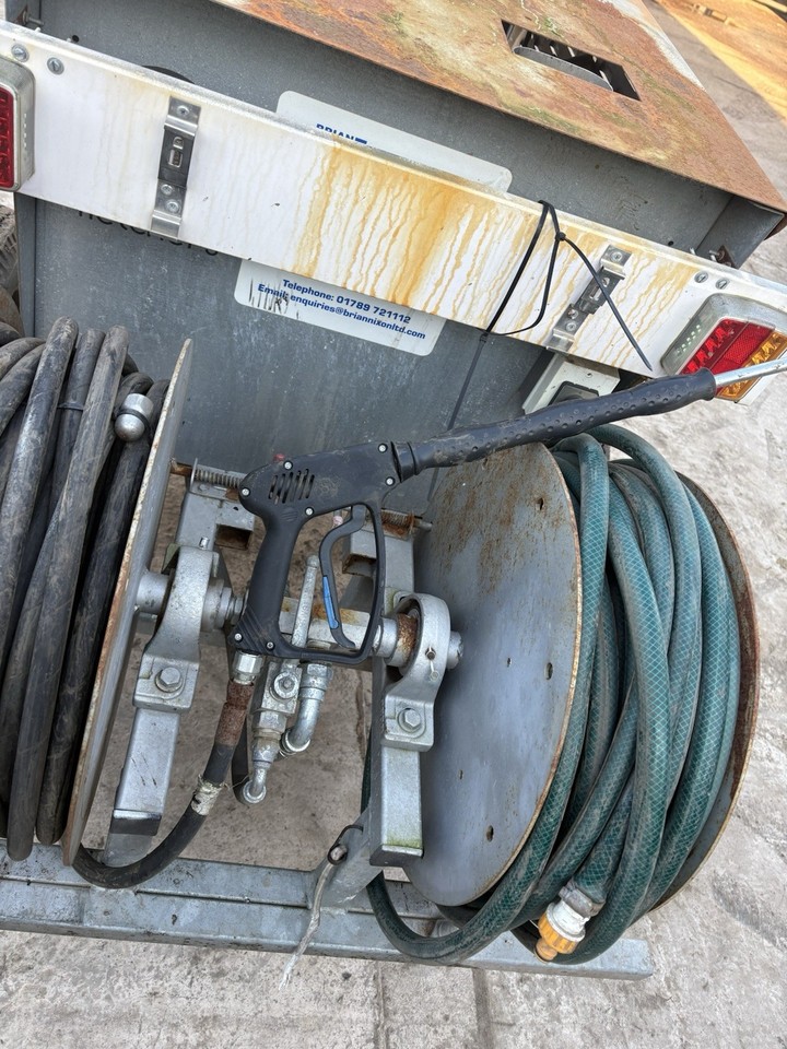 All in one trailer mounted hot & cold pressure washer/steam cleaner ...