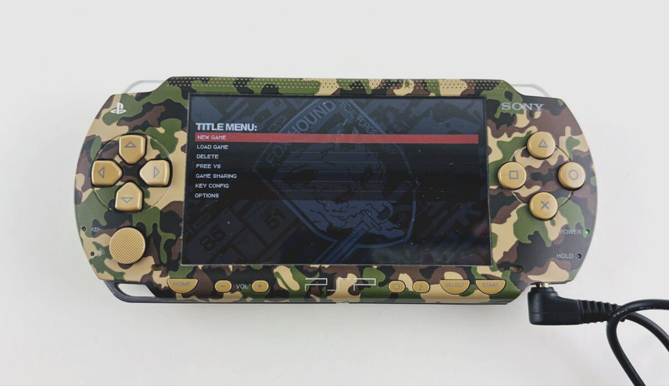 PSP-1000 Metal Gear Solid Portable Ops Pack, Camo Complete in Box ...