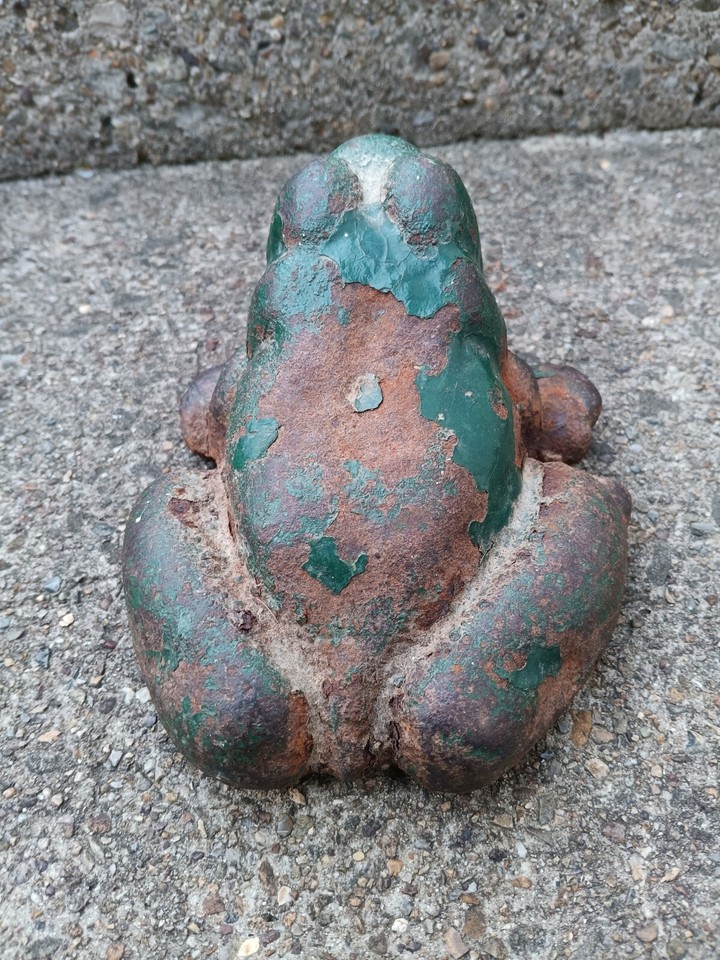 Antique Original HEAVY Hubley Cast Iron Frog Doorstop PAPERWEIGHT, Five ...