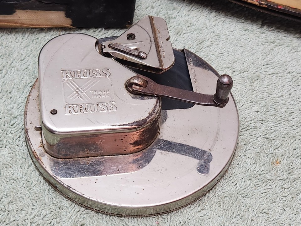 Kriss Kross Stropper Razor Blade Sharpener Vintage 1920s | eBay